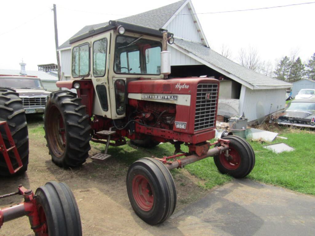 1961 International Harvester 656 Tractors 40 to 99 HP for Sale ...