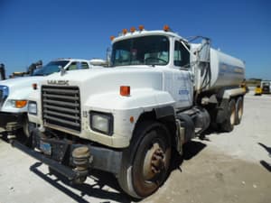SOLD - 1995 Mack RD690S Lot No. 1047 Other Equipment with 493,390 mi ...
