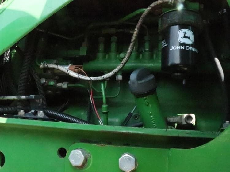 Tractor Zoom - 2004 John Deere 7220
