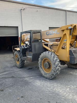 SOLD - Gehl 663 Lot No. 8086 Construction with --- Hrs | Tractor Zoom