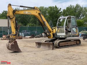 SOLD - Gehl GE802 Lot No. 3024 Construction with 4,986 Hrs | Tractor Zoom