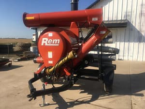 SOLD - REM 2700 Lot No. 29 Harvesting | Tractor Zoom