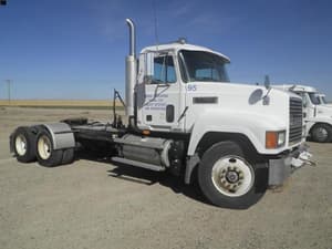 SOLD - 1995 Mack CH613 Lot No. 2914 Other Equipment with 1,036,328 mi ...