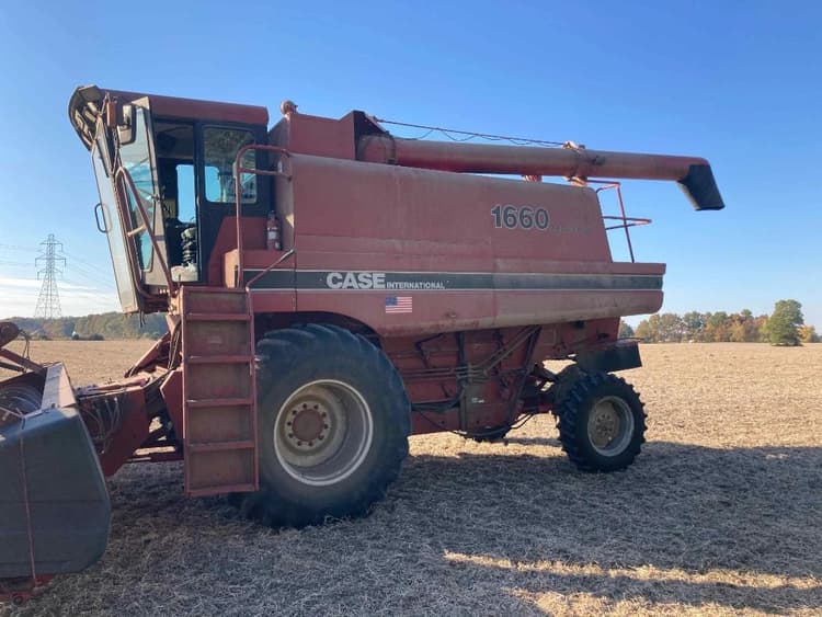 Case IH 1660 Combines Class 5 for Sale | Tractor Zoom
