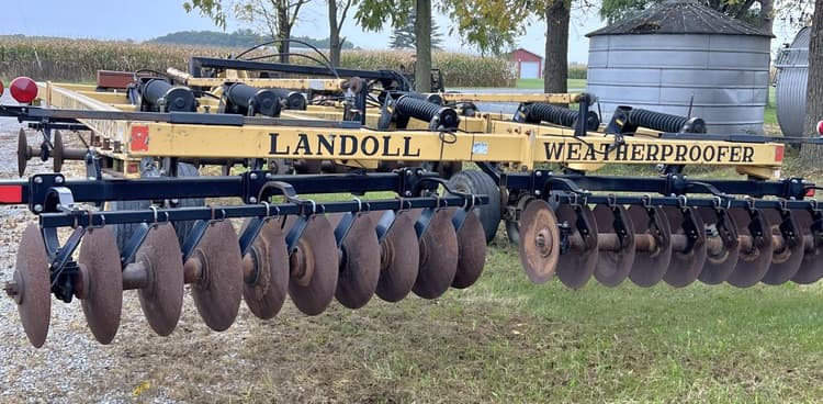 Landoll Weatherproofer II Tillage Disk Rippers for Sale | Tractor Zoom