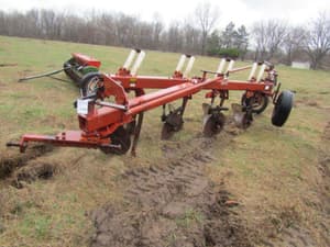 SOLD - 1772. IH Model 720 4 X 18 Semi Mount Automatic Reset Plow ...