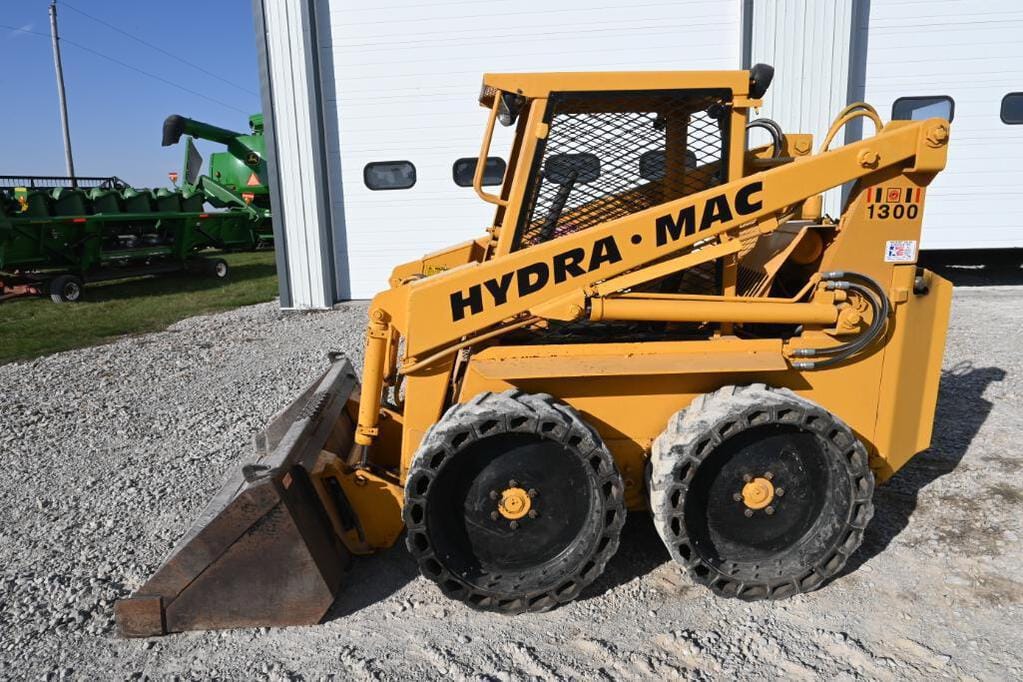 SOLD - Hydra-Mac 1300 Construction with 5,744 Hrs | Tractor Zoom