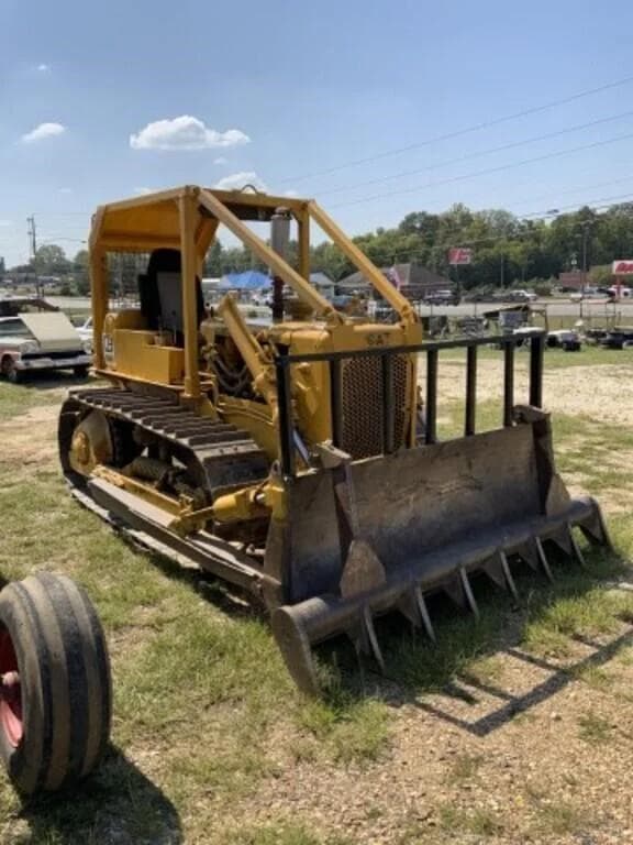 SOLD - Caterpillar D4D Construction Dozers | Tractor Zoom