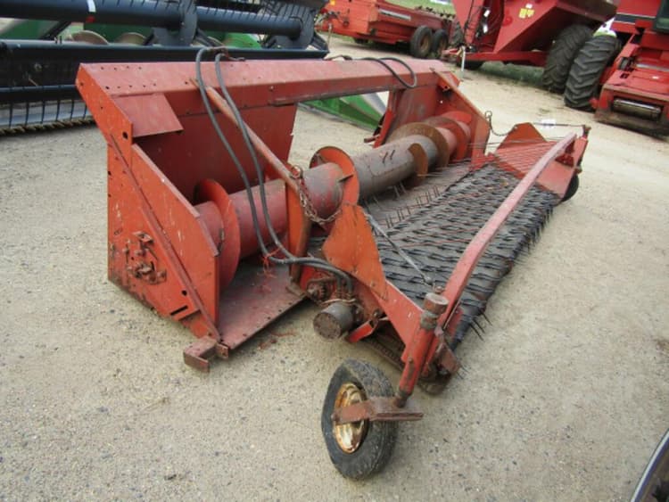 International Harvester 810 Harvesting Headers - Forage for Sale ...