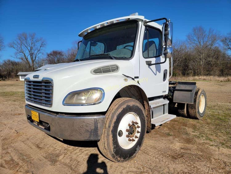 SOLD - 2004 Freightliner M2 Other Equipment Trucks | Tractor Zoom