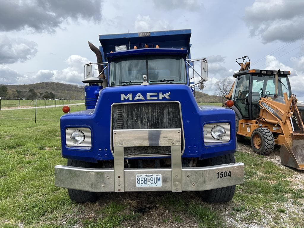 1991 Mack RB688S Other Equipment Trucks for Sale | Tractor Zoom