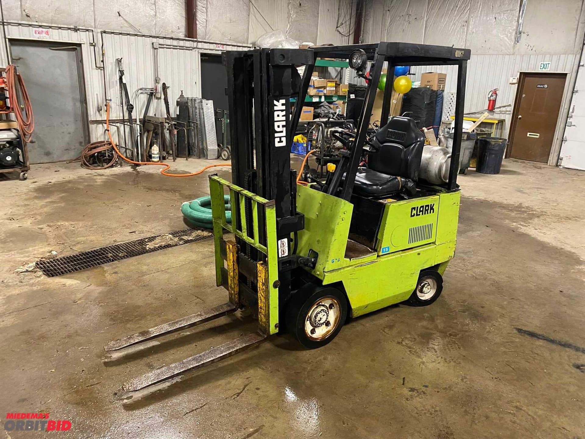 Tractor Zoom - Clark GCS15