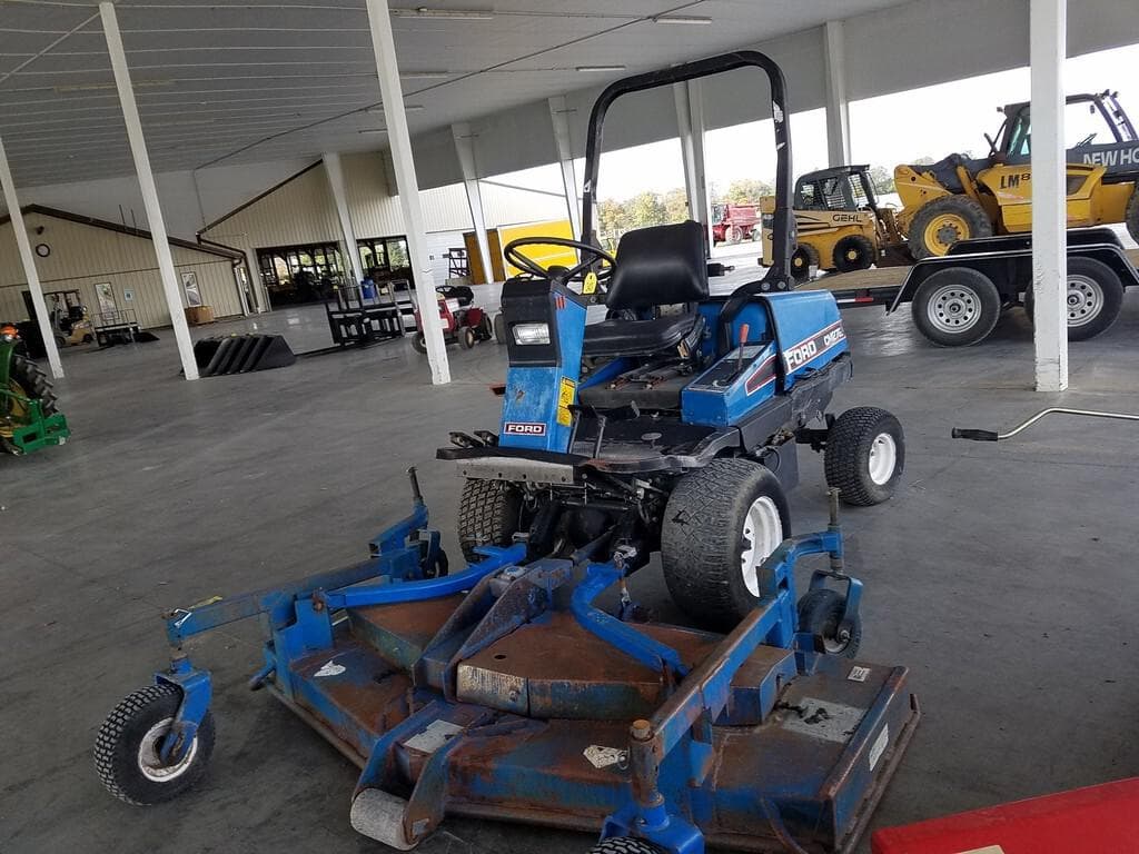 Tractor Zoom - Ford CM272