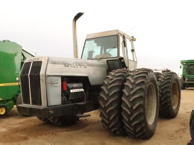 Tractor Zoom - 1977 White 4-150