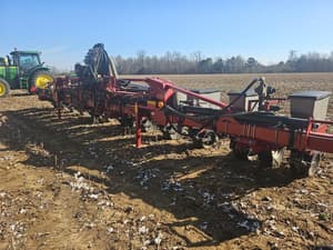 SOLD - Case IH 1235 Lot No. 236 Planting with 12 Rows | Tractor Zoom