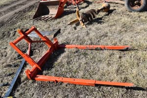 SOLD - SM Fab 3pt Bale Mover Lot No. 150 Hay and Forage | Tractor Zoom