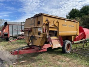 SOLD - Knight 3042 Lot No. 136 Hay and Forage | Tractor Zoom