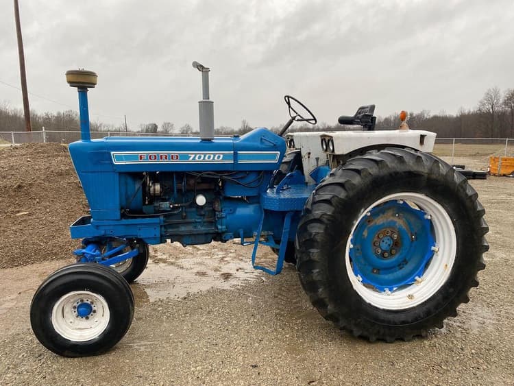 SOLD - Ford 7000 Tractors 40 to 99 HP | Tractor Zoom