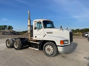 SOLD - 1995 Mack CH613 Lot No. 97 Other Equipment with 640,141 mi ...