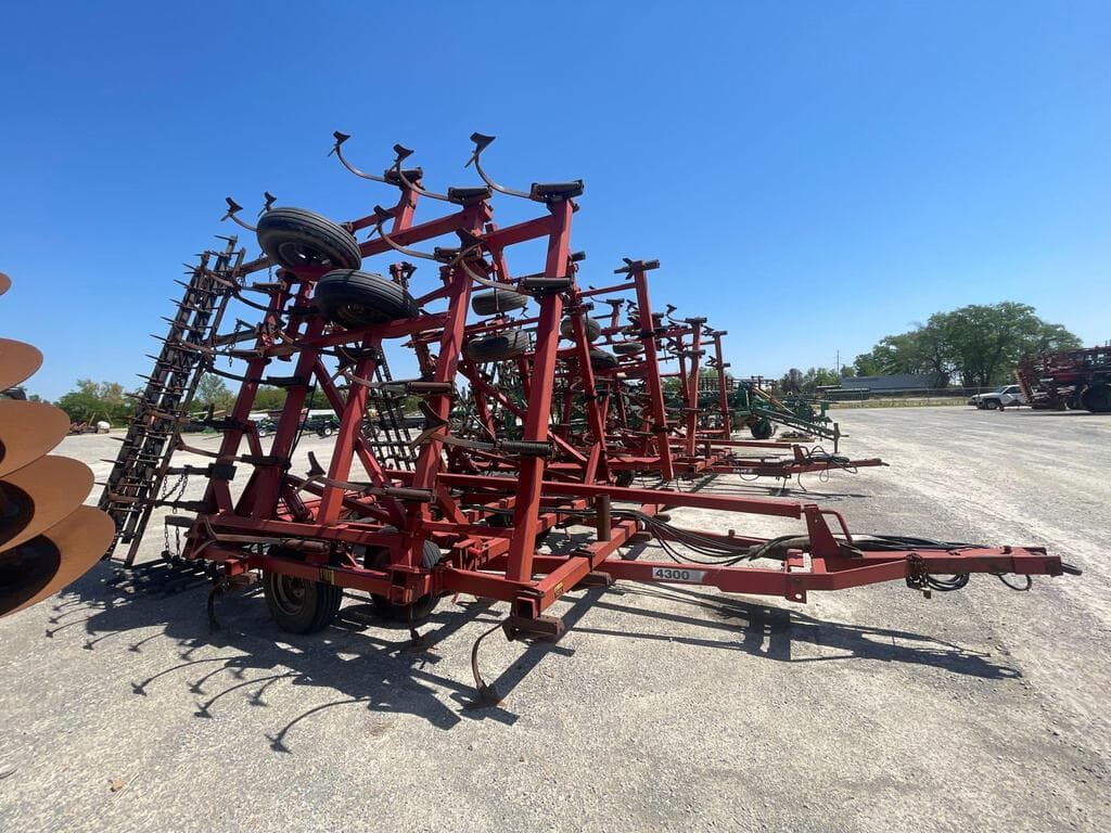 Case IH 4300 Tillage Field Cultivators for Sale | Tractor Zoom