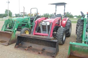 MAHINDRA 5035 4WD CANOPY W/ LDR AND BUCKET 904HRS. WE DO NOT GAURANTEE ...