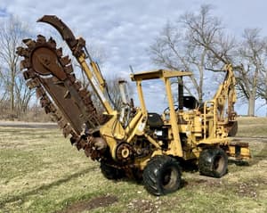 SOLD - Vermeer M-455A Lot No. 26 Construction with --- Hrs | Tractor Zoom