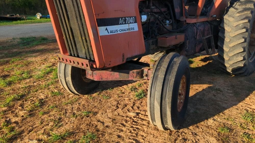 Allis Chalmers 7040 Tractors 100 to 174 HP for Sale | Tractor Zoom