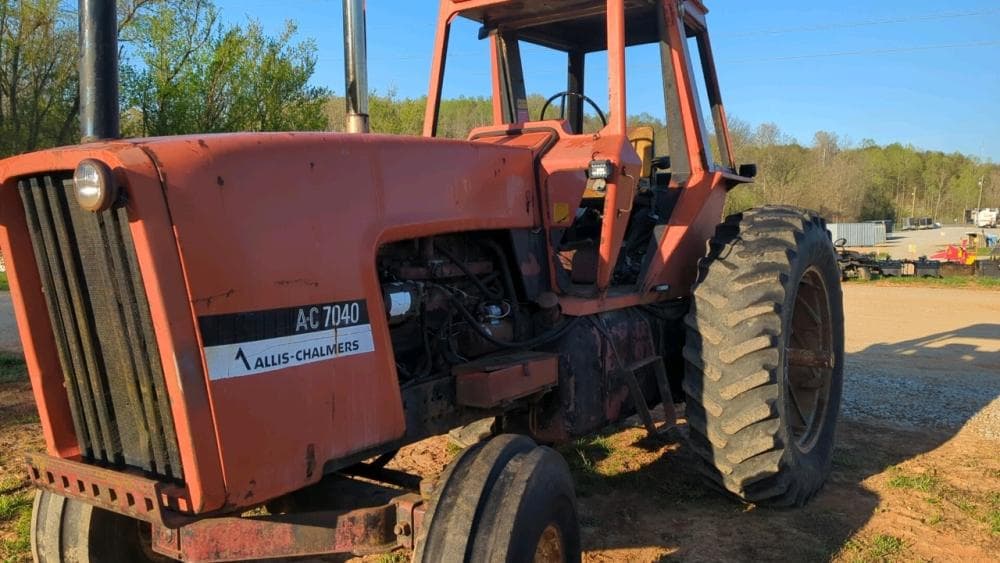 Allis Chalmers 7040 Tractors 100 to 174 HP for Sale | Tractor Zoom