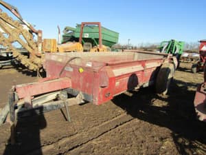 SOLD - Case IH 560 Lot No. 438 Manure Handling | Tractor Zoom
