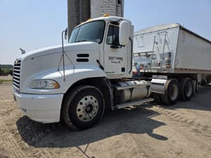 SOLD - 2000 Mack 600 Lot No. 49090 Other Equipment with 708,319 mi ...