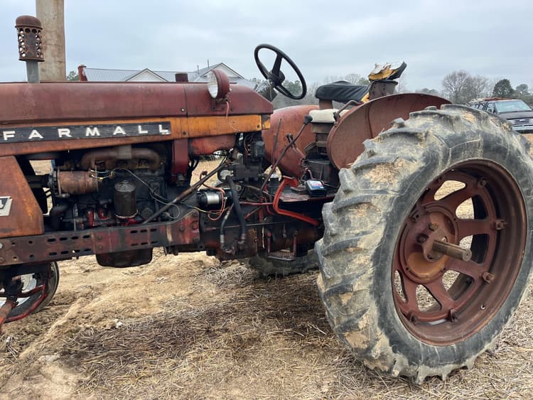 International Harvester 504 Tractors 40 to 99 HP for Sale | Tractor Zoom