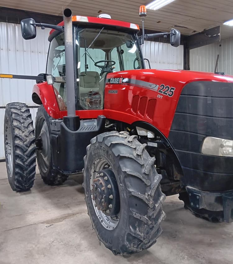 2011 Case IH Magnum 225 Tractors 175 to 299 HP for Sale | Tractor Zoom