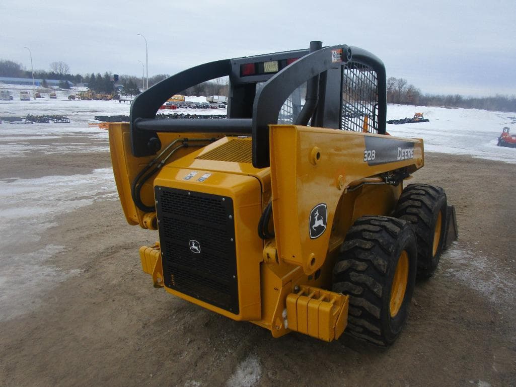 Tractor Zoom - John Deere 328