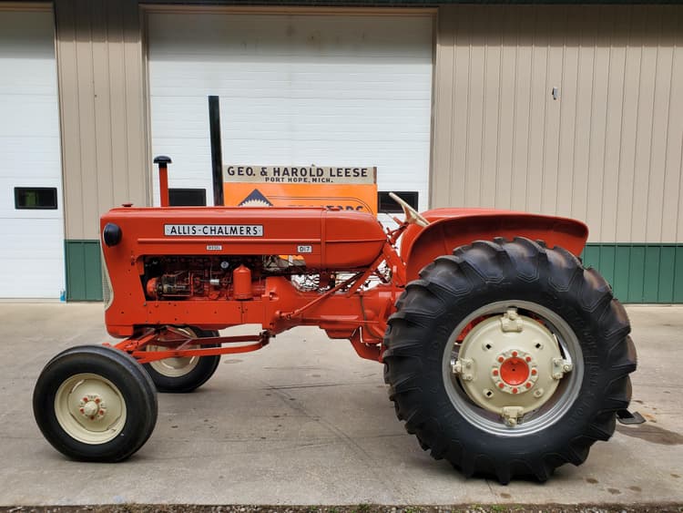 SOLD - Allis Chalmers D17 Tractors 40 to 99 HP | Tractor Zoom