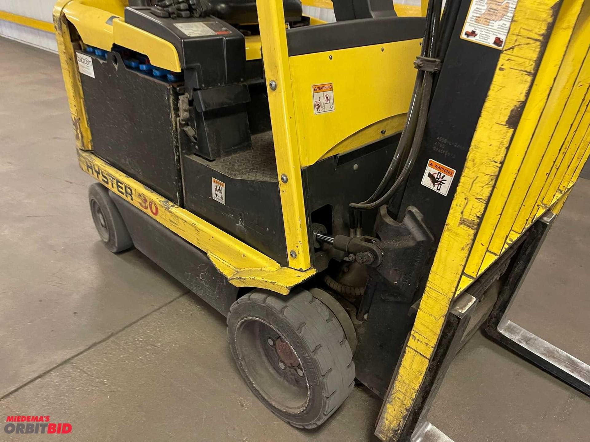 Hyster 30 Construction Forklifts for Sale | Tractor Zoom