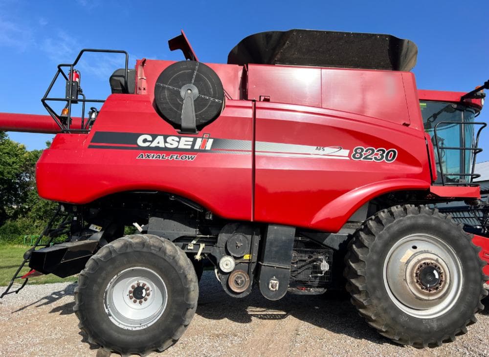 2012 Case IH 8230 Combines Class 8 for Sale | Tractor Zoom