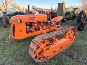 SOLD - 1945 Cletrac HG Lot No. 1423 Tractors with 17 HP | Tractor Zoom