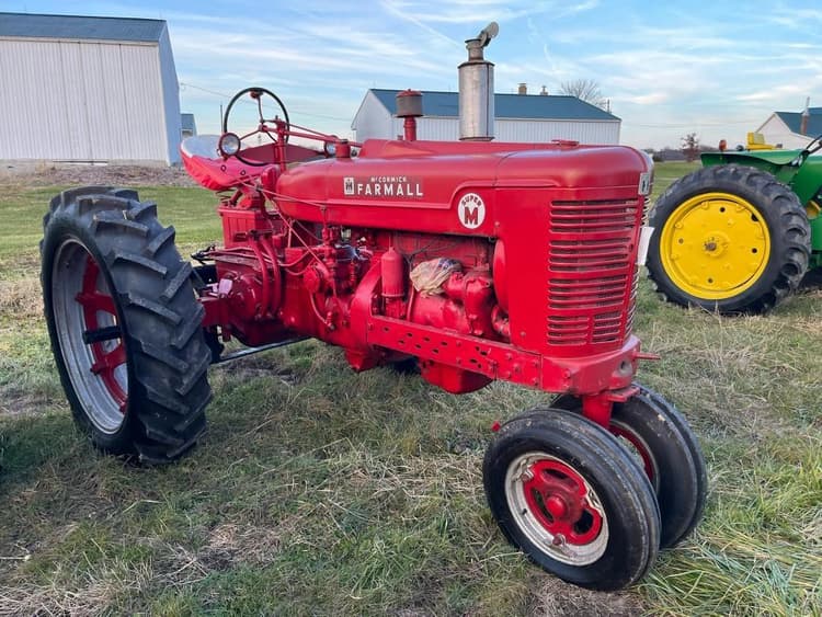 Farmall Super M Tractors 40 to 99 HP for Sale | Tractor Zoom