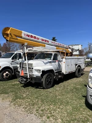 SOLD - 1989 FORD F800 SINGLE AXLE BUCKET TRUCK, 6-CYLINDER DIESEL, 5 ...