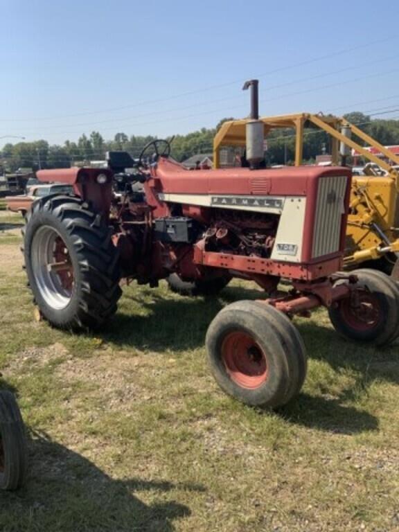 SOLD - International Harvester 706 Tractors 40 to 99 HP | Tractor Zoom