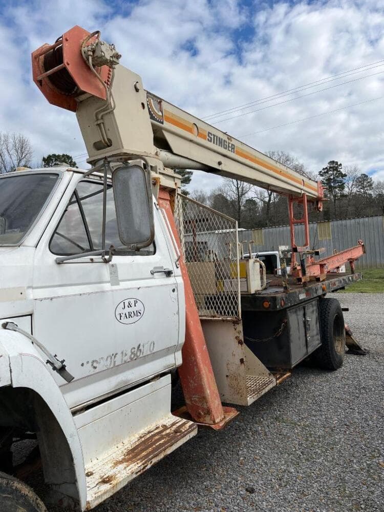 Tractor Zoom - 1985 Ford F-800