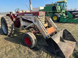 SOLD - 560 McCormick Farmall w/ IH 2000 loader Tractors with 72 HP ...