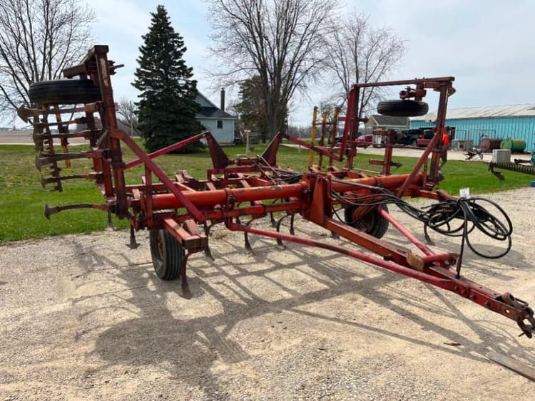 Massey Ferguson MF 259 Tillage Chisel Plows for Sale | Tractor Zoom