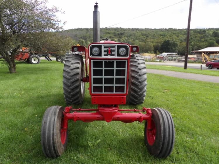 International Harvester 686 Tractors 40 to 99 HP for Sale | Tractor Zoom