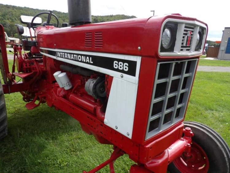 International Harvester 686 Tractors 40 to 99 HP for Sale | Tractor Zoom