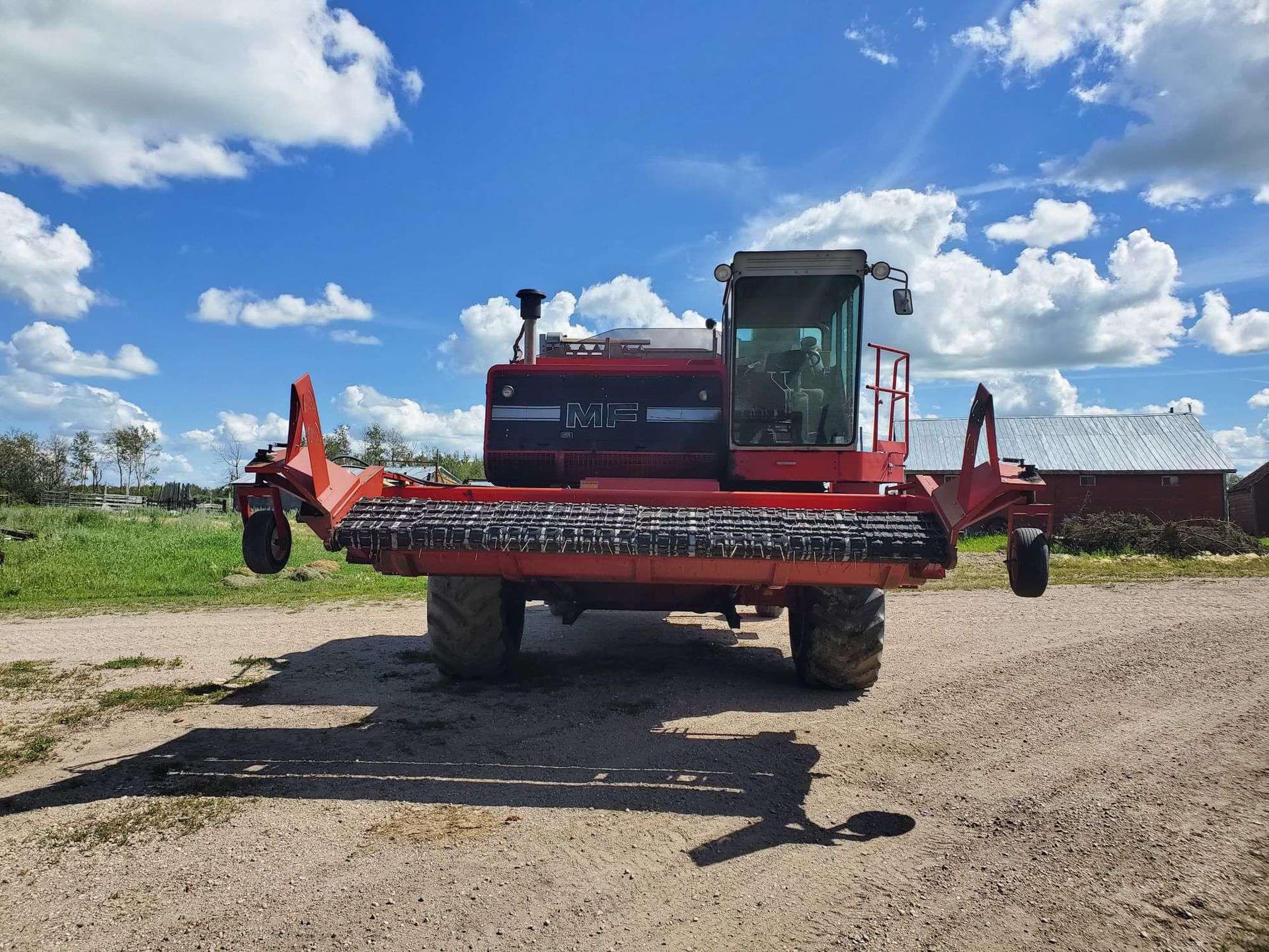 Tractor Zoom - Massey Ferguson 860