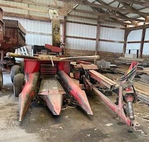 SOLD - This item Selling ABSOLUTE! ~~~ Gehl CB760 Chopper (S/N 5643 ...