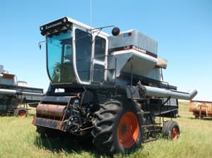 SOLD - 1981 Gleaner L2 Lot No. 9178d130-223d-11ec-98f8-12a8d3193fd4 ...