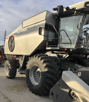 SOLD - 2010 Gleaner R66 Lot No. a410abbf-6436-11ec-ac98-0246304ce823 ...