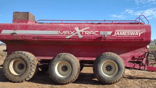 SOLD - 2015 Jamesway Maxx Trac 5500 Manure Handling Manure Spreaders ...